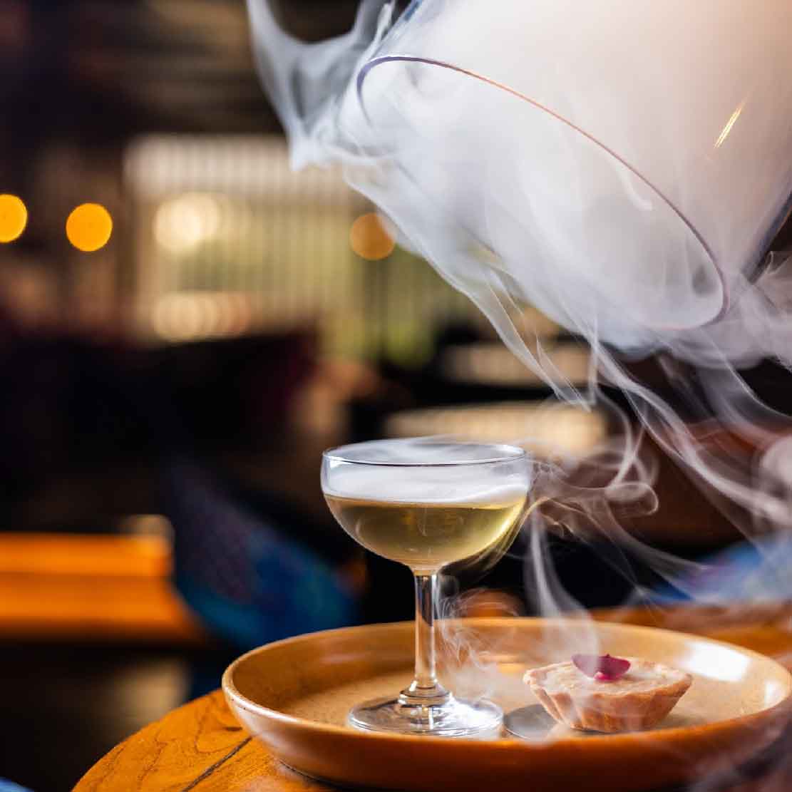 Christmas Hotel Packages in Roseate House New Delhi, Aerocity | Christmas Dinners, Lunch Party ...