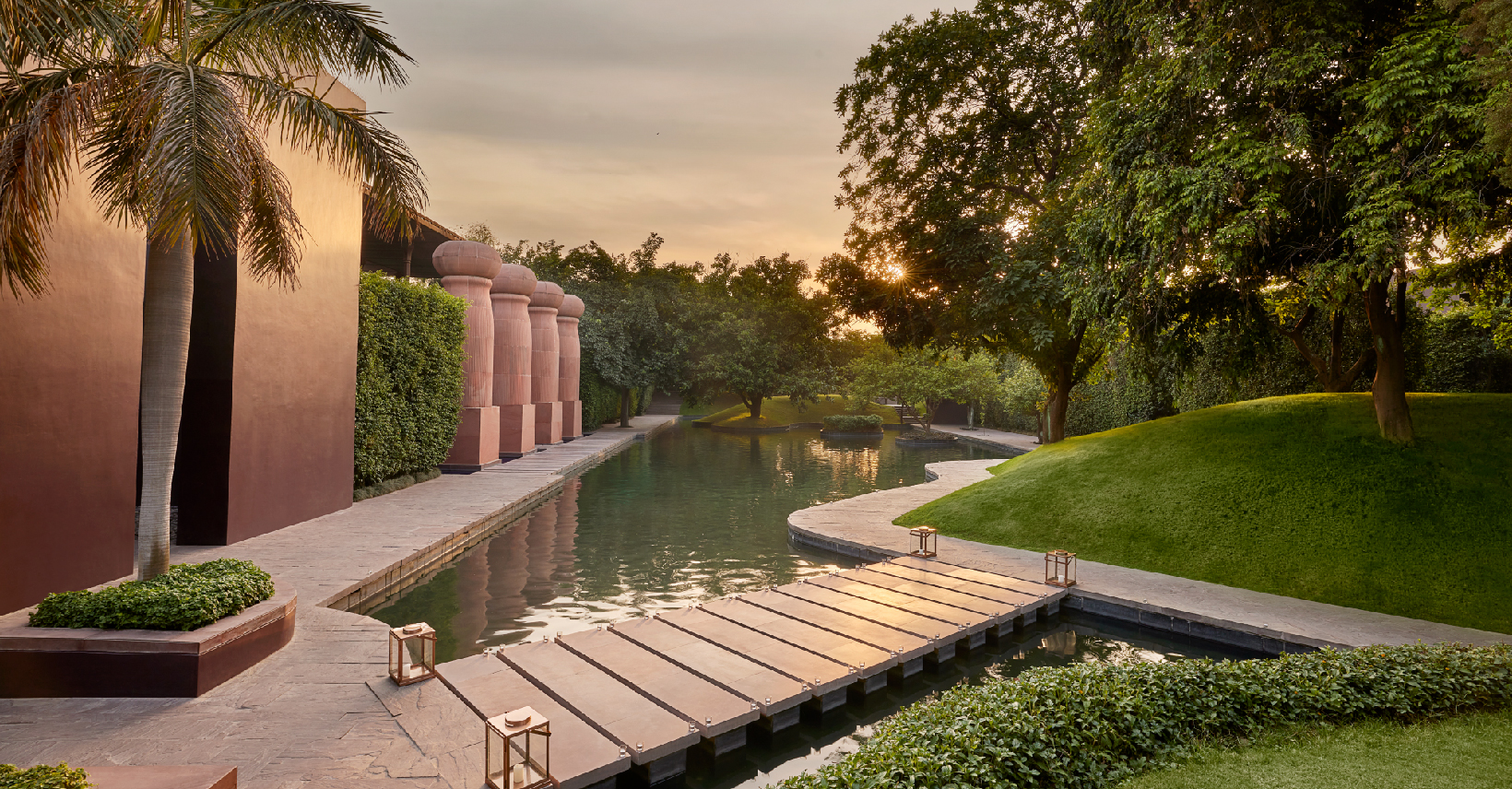 Roseate Hotels and Resorts - Luxury Hotels and Resorts in India ...